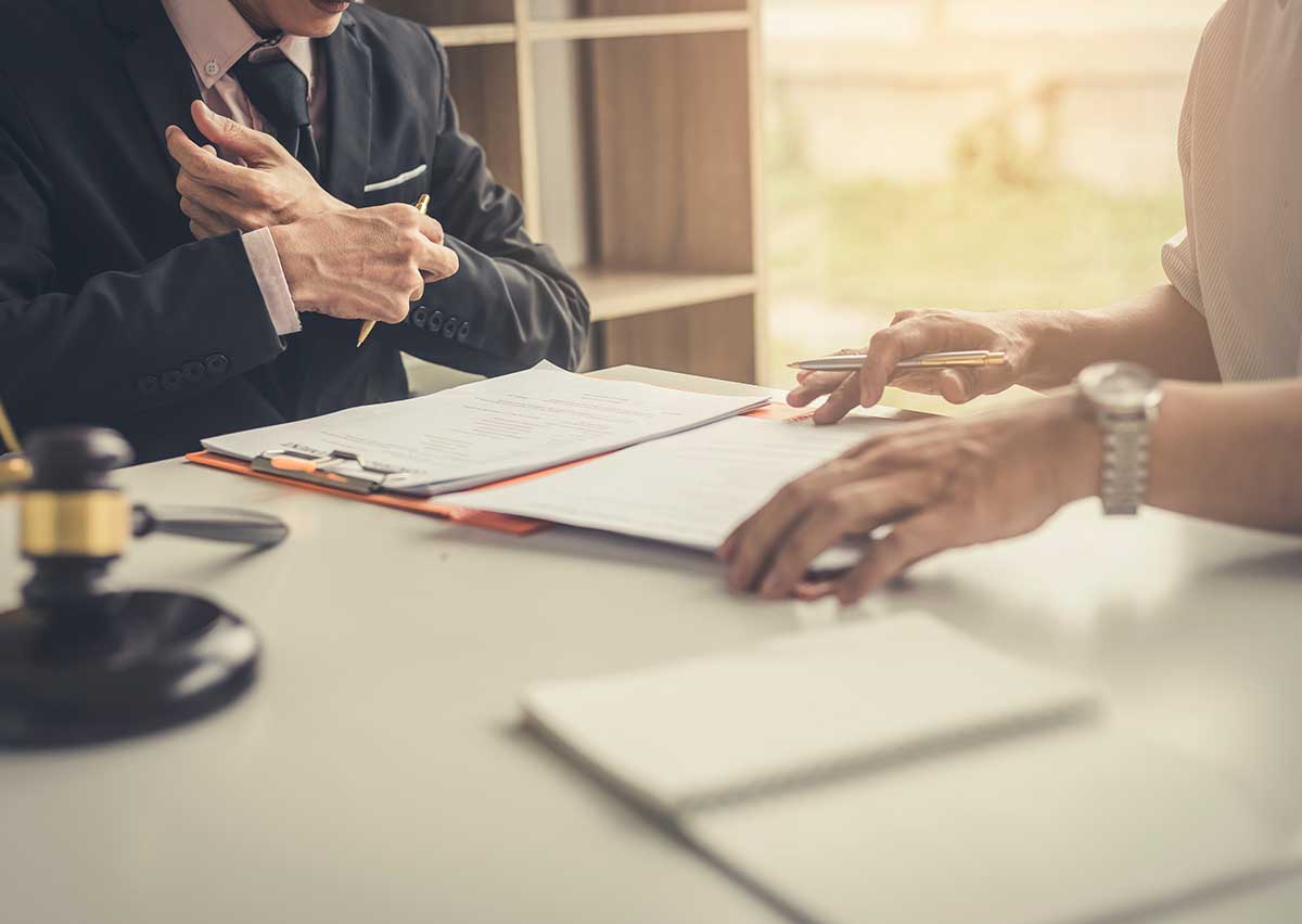 Maximizing the effectiveness of in-house legal teams - Lexzur